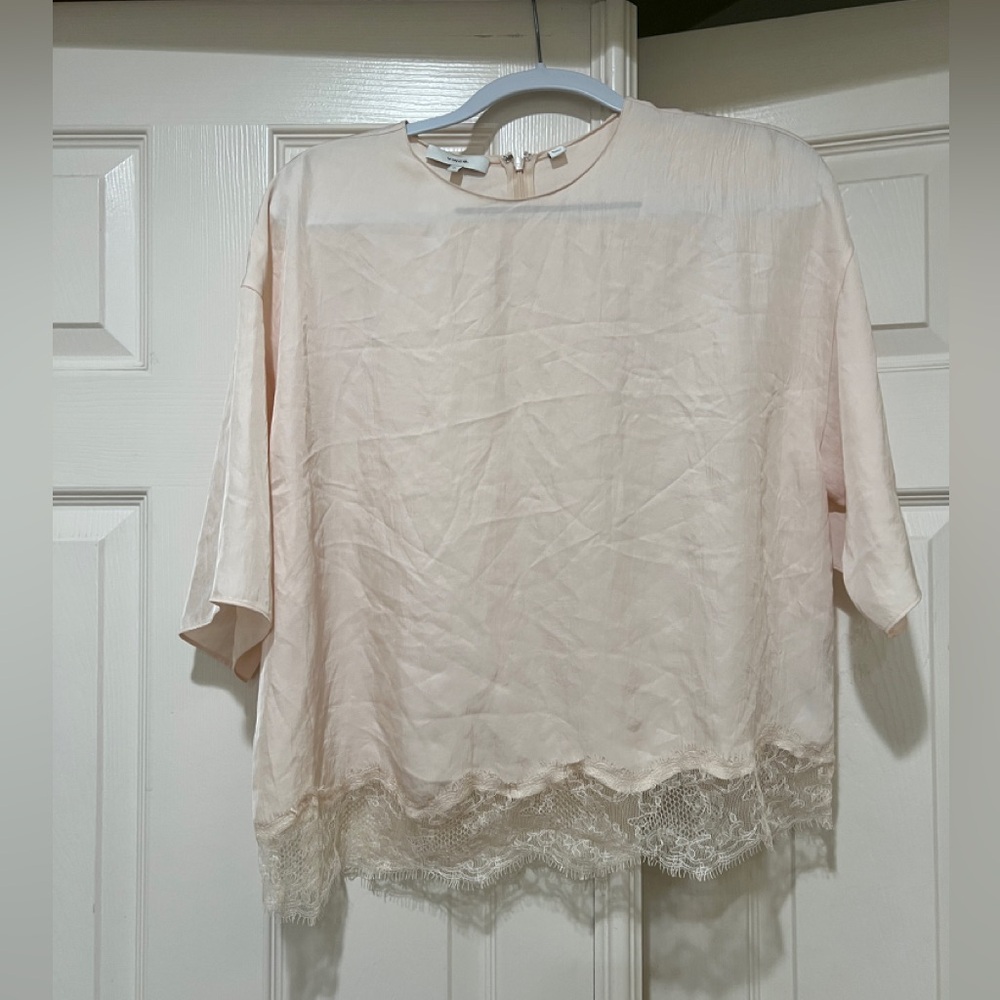 Vince Blush Simon Color Satin Lace Details Short Slee… - Gem